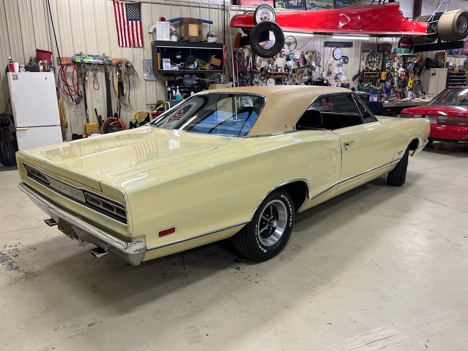 1969 Dodge Coronet White 440 for sale