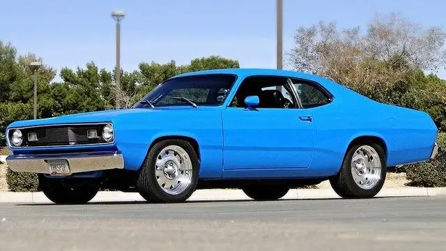 1972 ''' HEMI ''' DUSTER ''PRO TOURING '' 5 SP ,A/C,LEATHER,STOCK ...