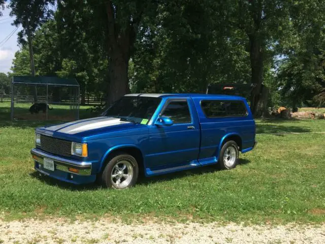 Custom 1985 Chevrolet S-10 with 350 engine for sale