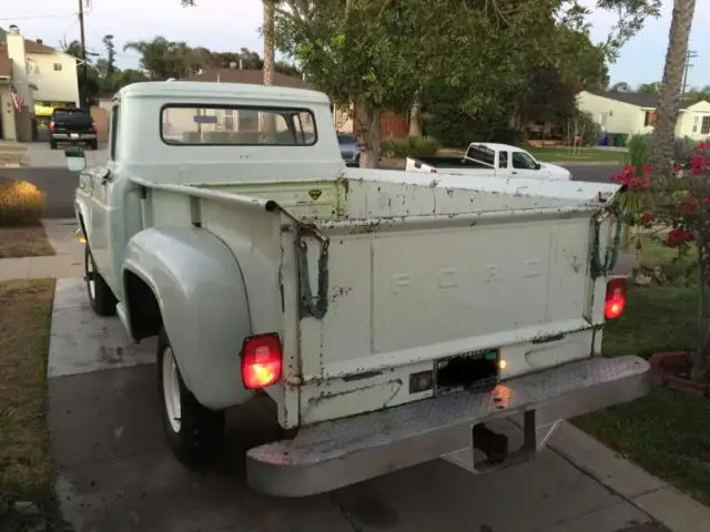 Ford: F100 4x4 for sale