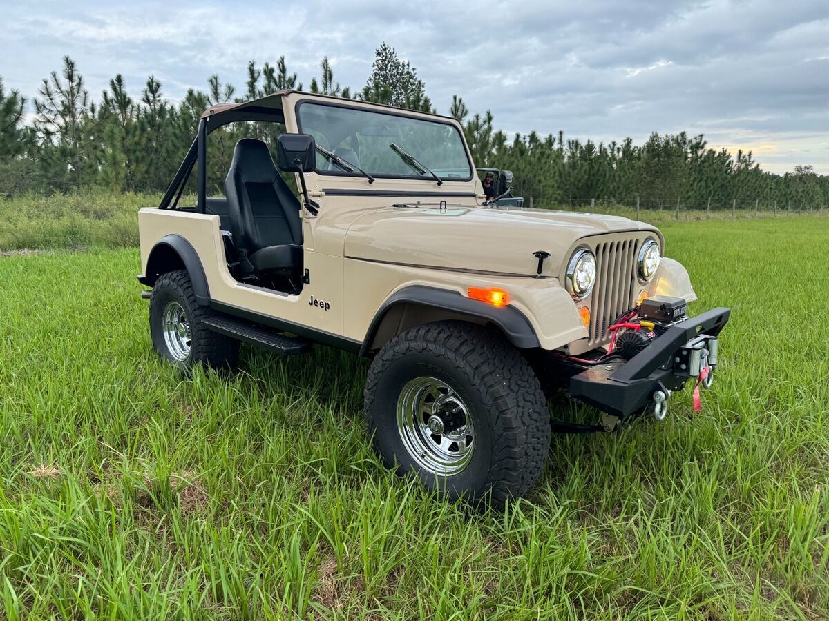 Fully restored Jeep CJ-7 V8 for sale