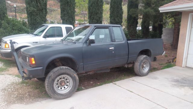 Neson 720 4x4 toe behind. Great for mudding 5 speed automatic hubs for sale