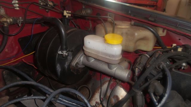 Neson 720 4x4 toe behind. Great for mudding 5 speed automatic hubs for sale